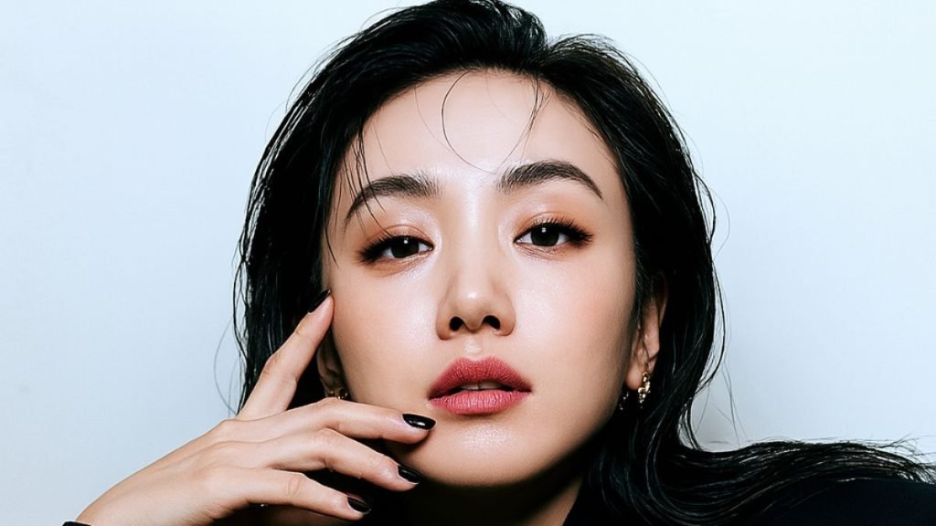 15 Fresh and Radiant Korean Makeup Looks for That Youthful Glow